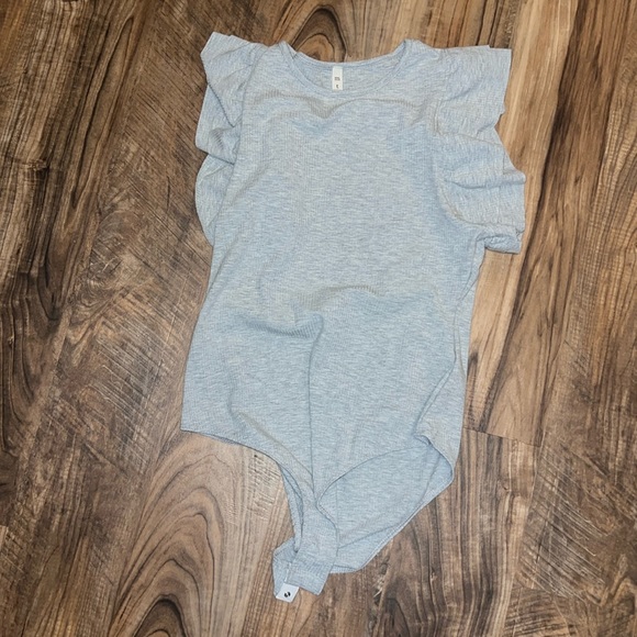 mts | Tops | Brand New Tags Removed Flowy Cap Sleeve Ribbed Bodysuit ...